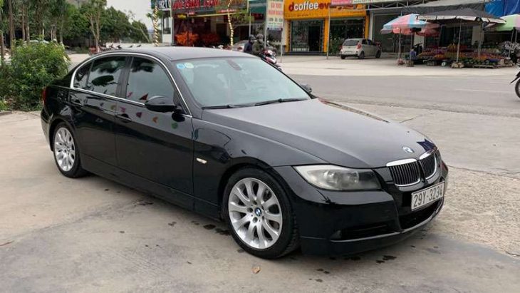 Thông Tin Về Xe BMW 325i: Giá Lăn Bánh Và Đánh Giá Chi Tiết