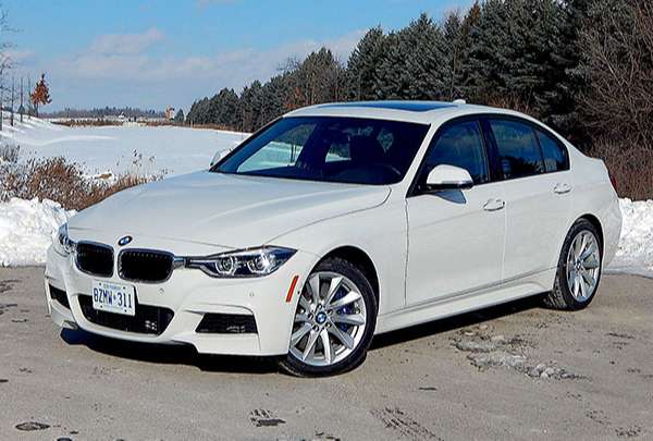 Thông Tin Về Xe BMW 340i: Giá Lăn Bánh Và Đánh Giá Chi Tiết